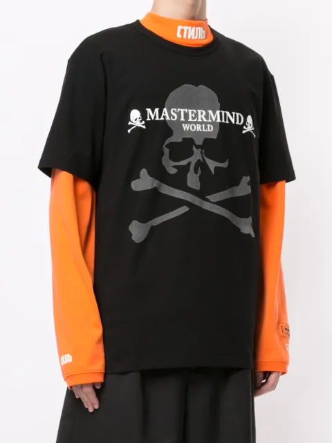 Shop black Mastermind World skull print short-sleeved T-shirt with ...