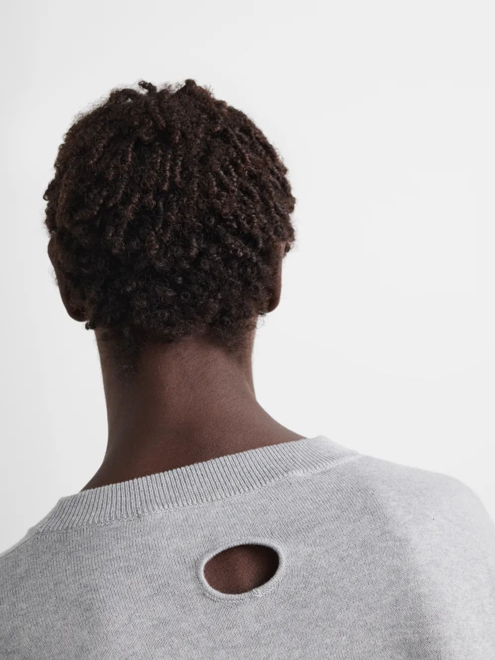 MAGNET LOGO SWEATER | Off-White™ Official Site