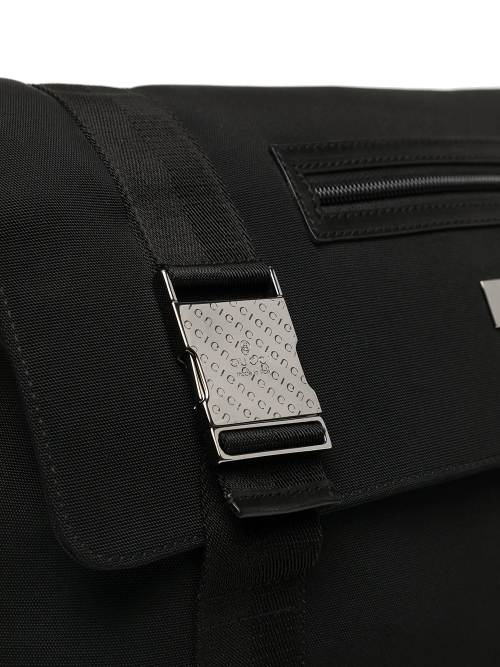 Gucci logo-buckle Messenger Bag - Farfetch