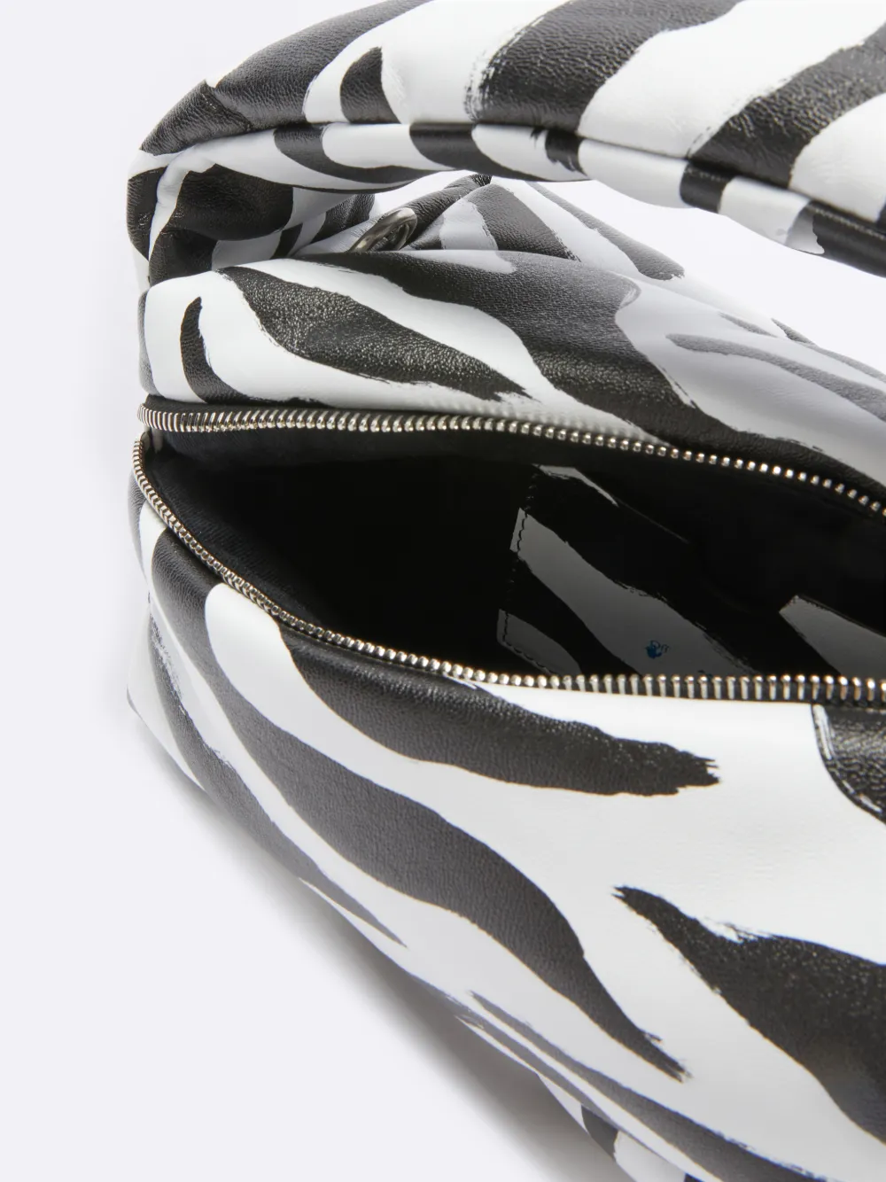 PUMP POUCH 24 ZEBRA | Off-White™ Official Site