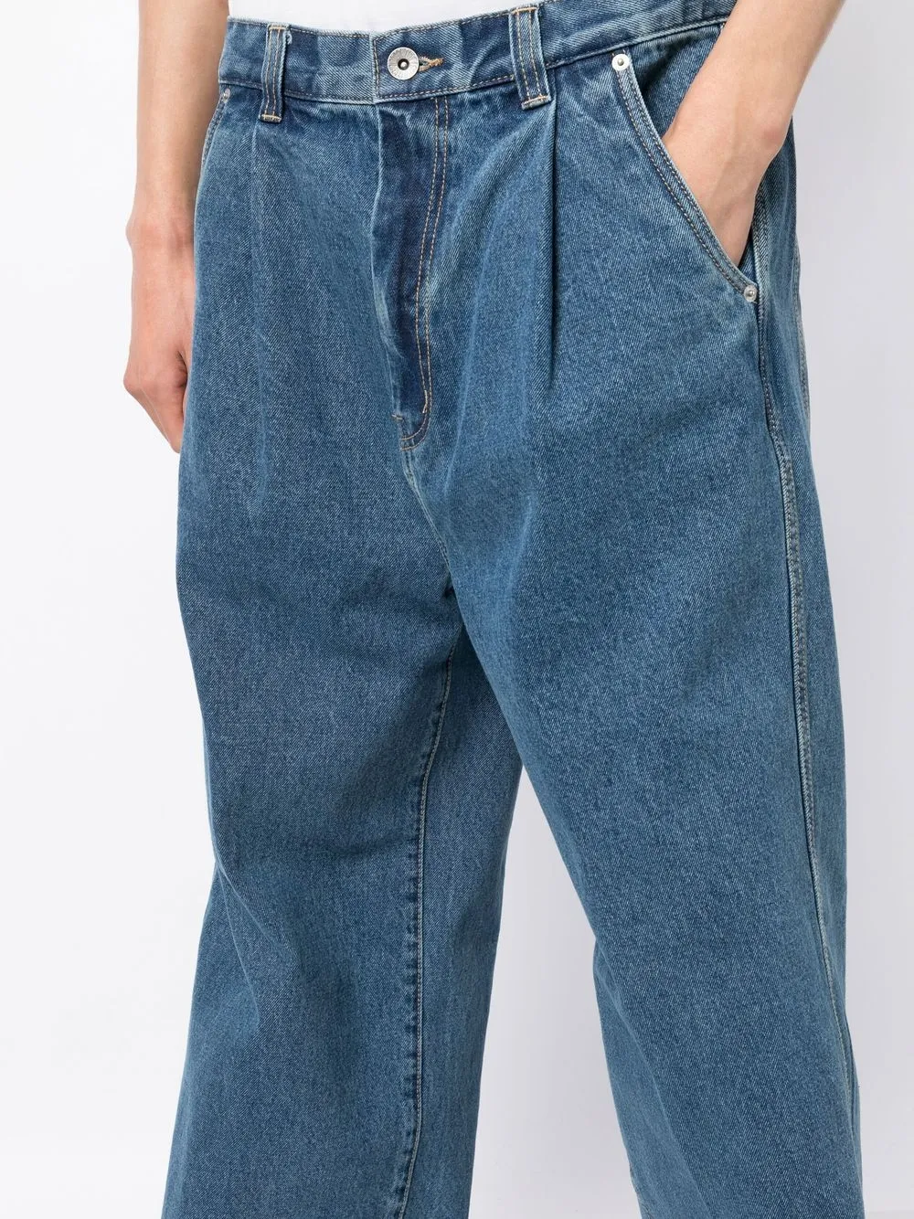 Five Cm Darted Wide-leg Jeans In Blau | ModeSens