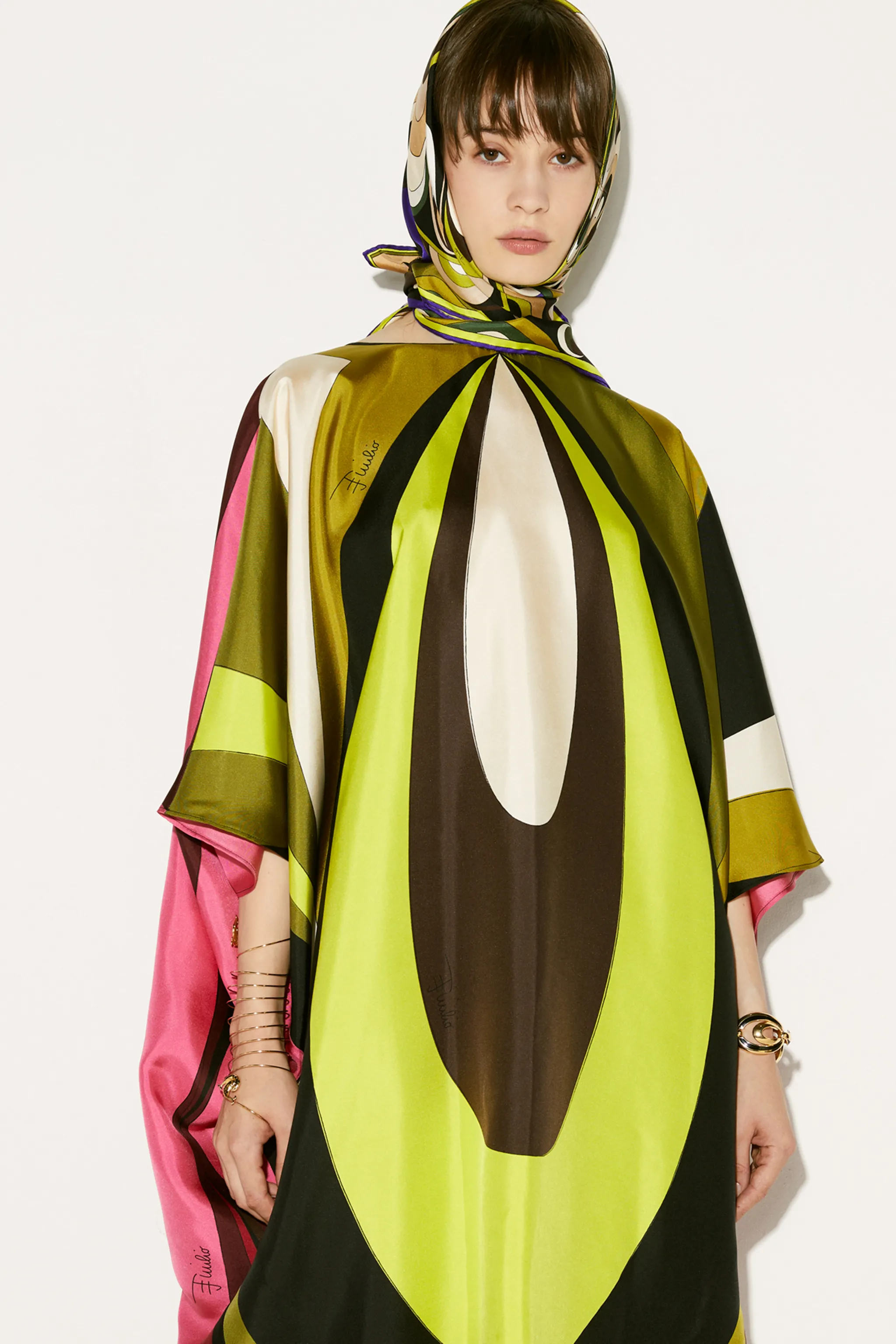 Abito kaftano in seta con stampa Goccia in marrone | PUCCI