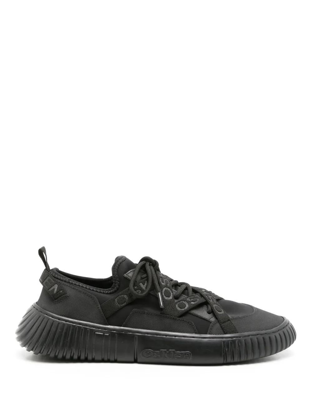 Osklen logo-tape low-top Sneakers | Black | FARFETCH AO