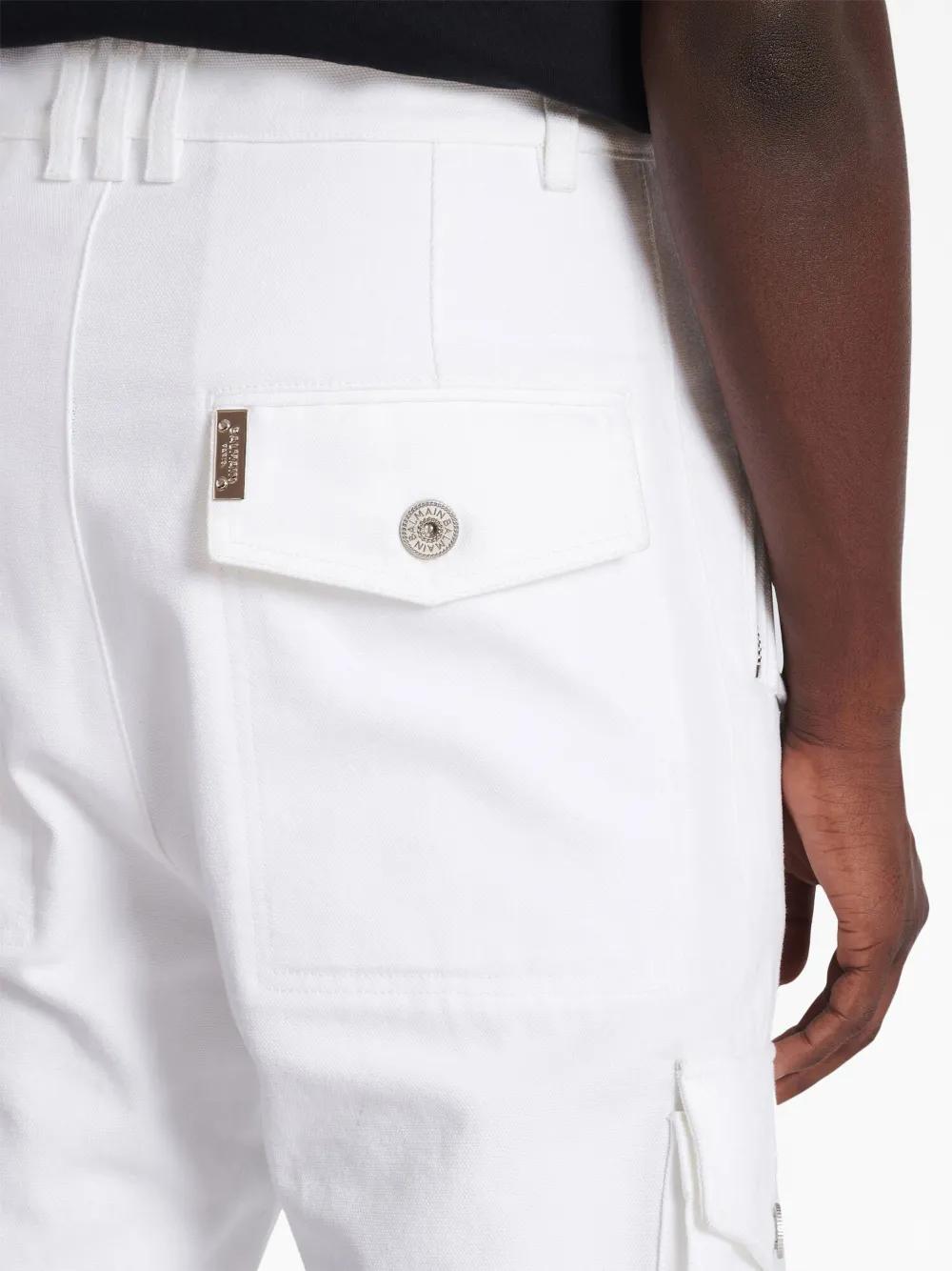 Balmain logo-plaque cargo-style Cropped Trousers | White | FARFETCH
