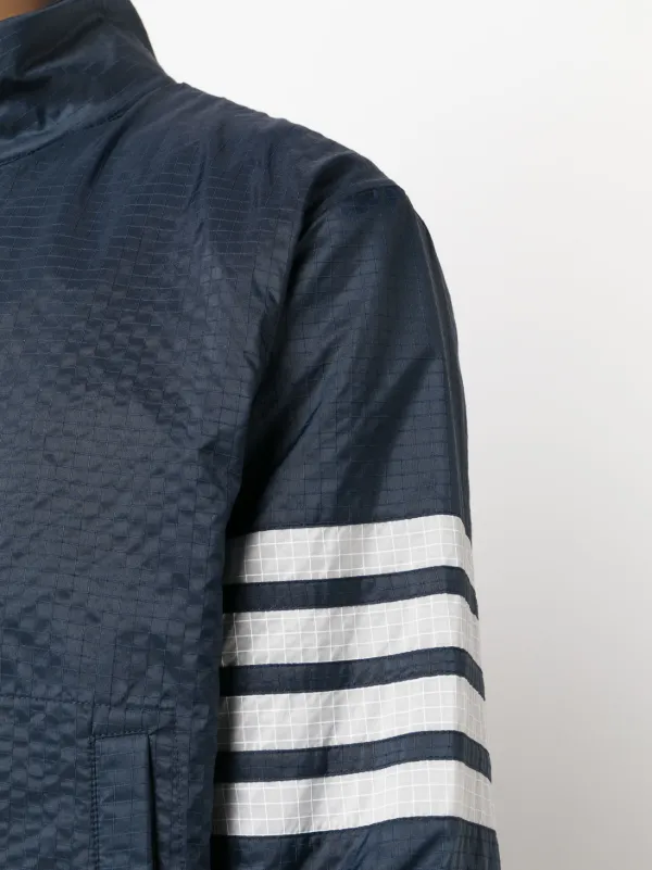 Thom Browne 4BAR ストライプ ジャケット | ブルー | FARFETCH JP Thom Browne 4BAR ストライプ ジャケット | ブルー | FARFETCH JP