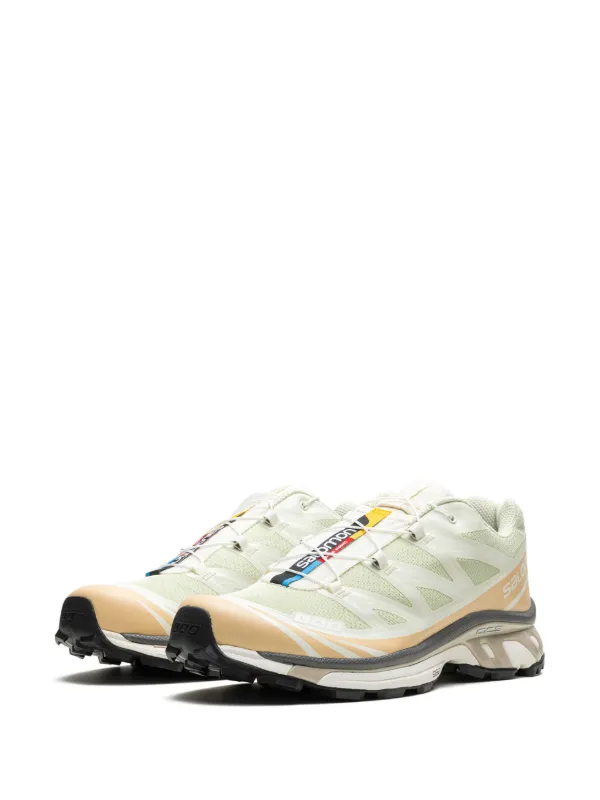 Salomon Shoes Logo
