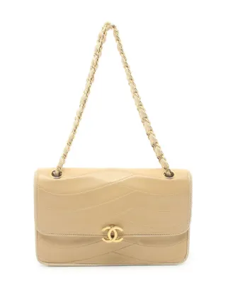CHANEL Pre-Owned 1986-1988 Wave Flap Shoulder Bag | Neutrals | FARFETCH