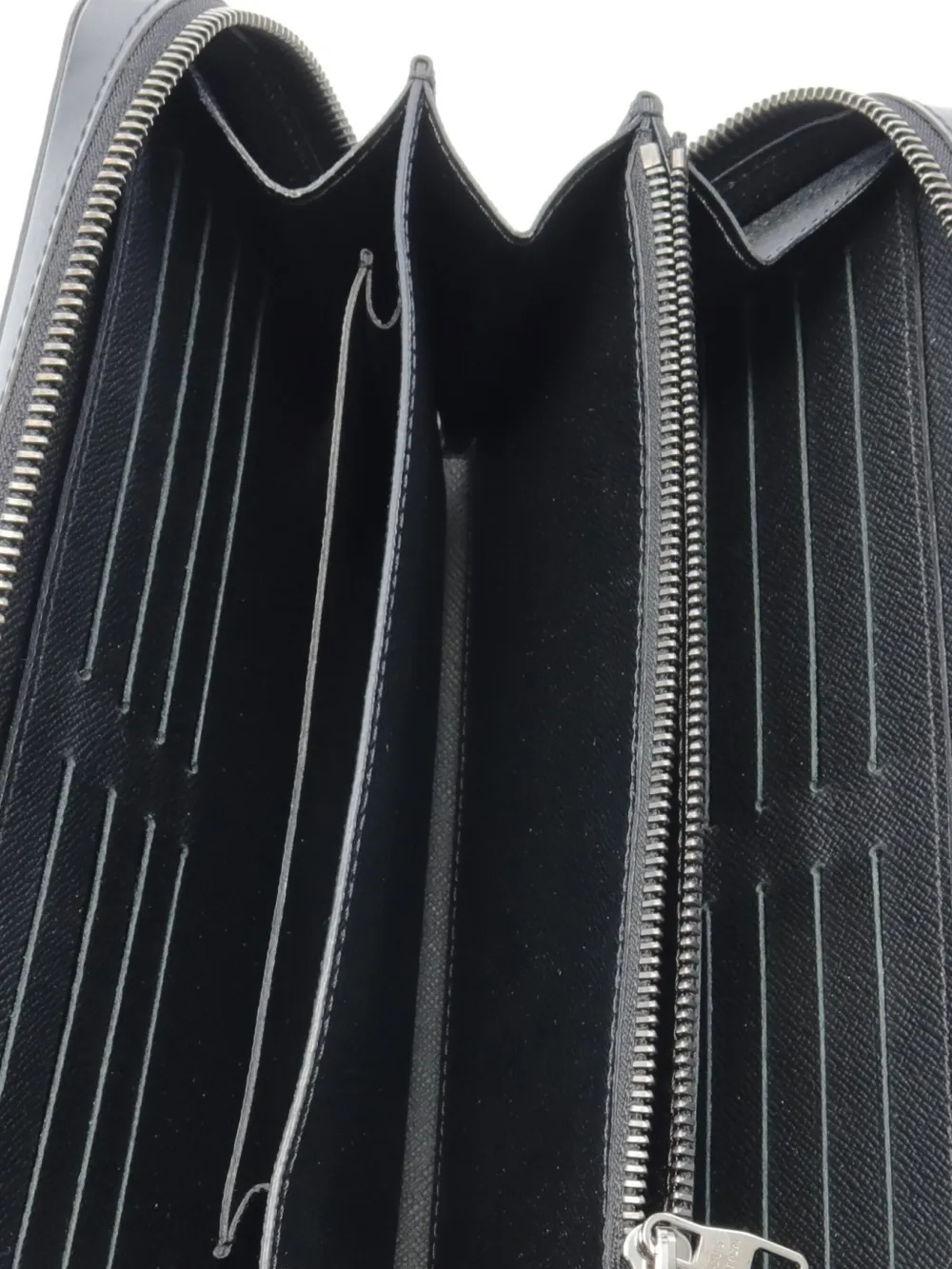 Louis Vuitton Pre-Owned 2019 Zippy XL Wallet | Black | FARFETCH