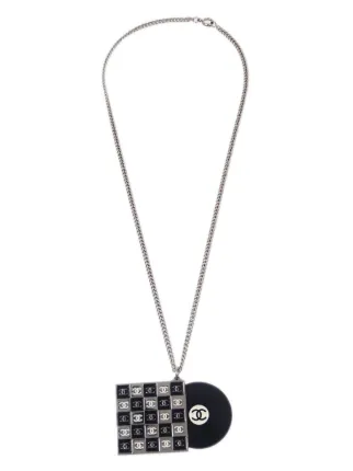 CHANEL Pre-Owned 2004 CC Record Chain Necklace | Black | FARFETCH
