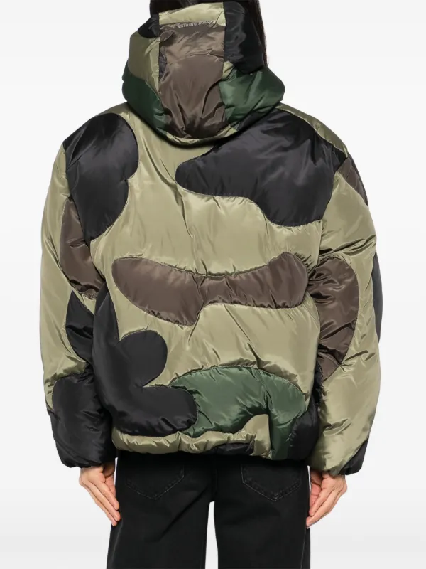 A BATHING APE® 1ST カモフラージュ ダウンジャケット A BATHING APE® 1ST カモフラージュ ダウンジャケット