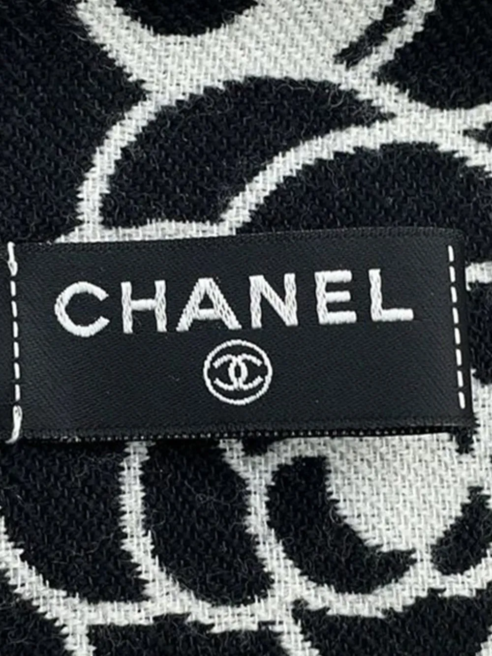 CHANEL Pre-Owned 2000-2025 CC Camellia Wool Silk Square Scarf Scarves ...