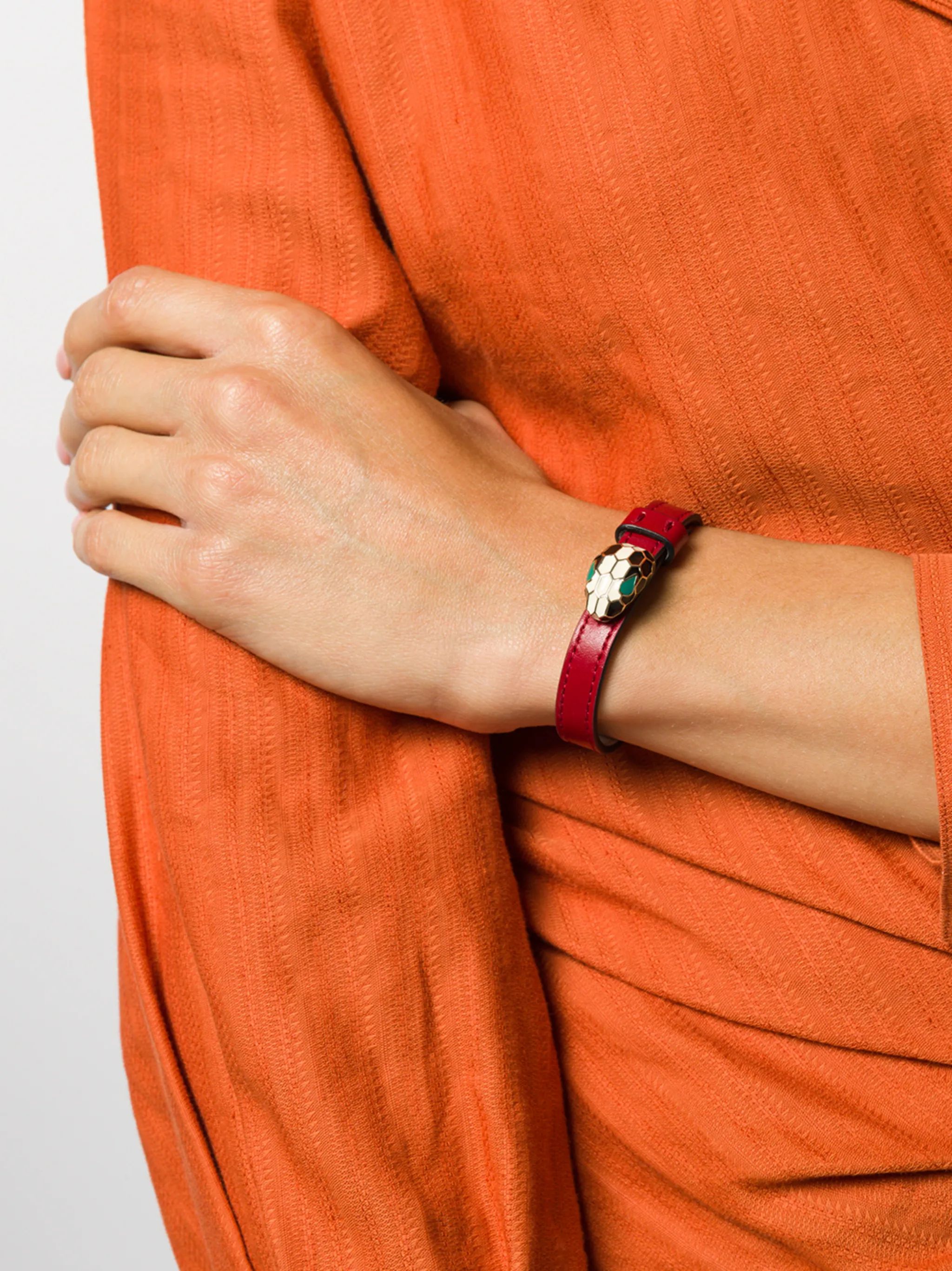 Bvlgari red bracelet store
