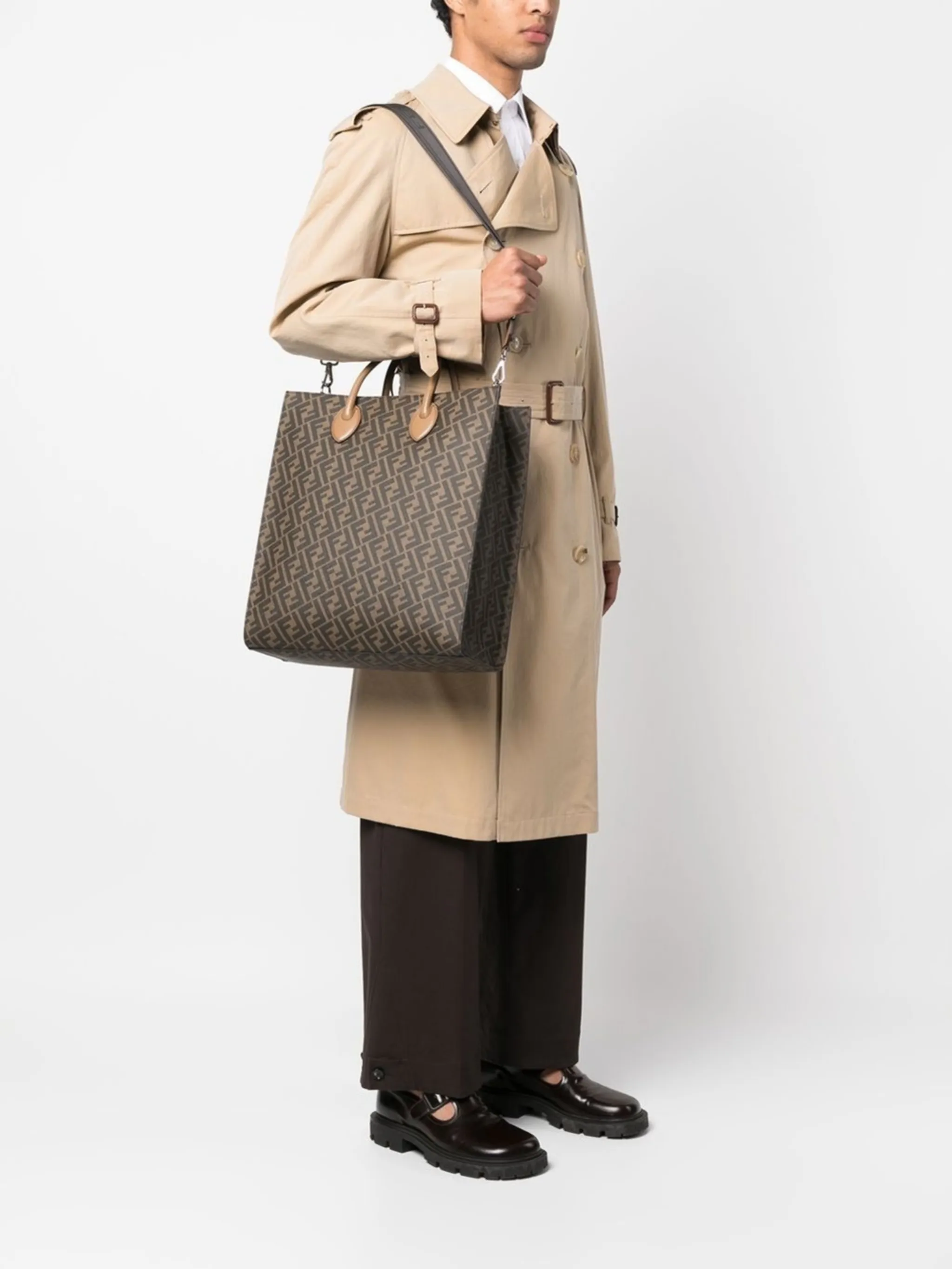 FENDI leather monogram-print tote bag | Eraldo.com FR FENDI leather monogram-print tote bag | Eraldo.com FR