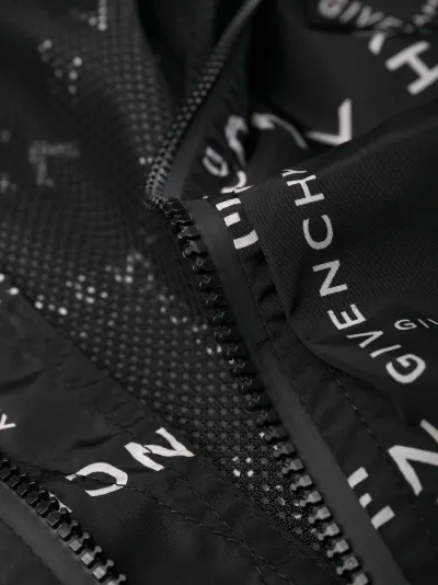 Givenchy logo-pattern zip-up windbreaker | Eraldo.com DE Givenchy logo-pattern zip-up windbreaker | Eraldo.com DE