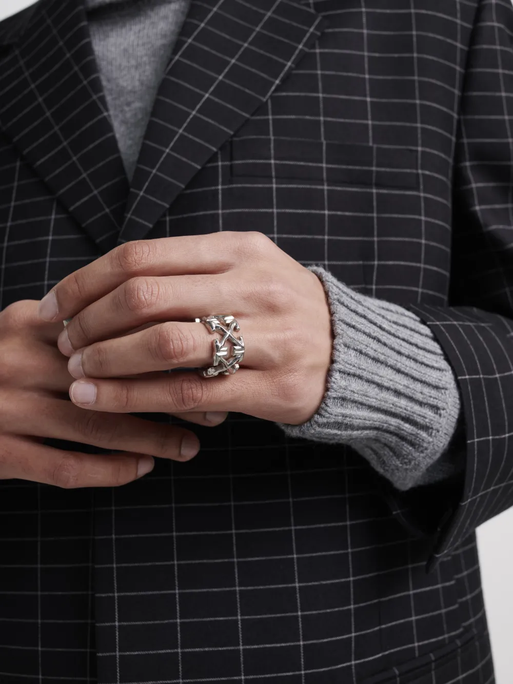 Arrows Ring in silver | Off-White™ Official GB