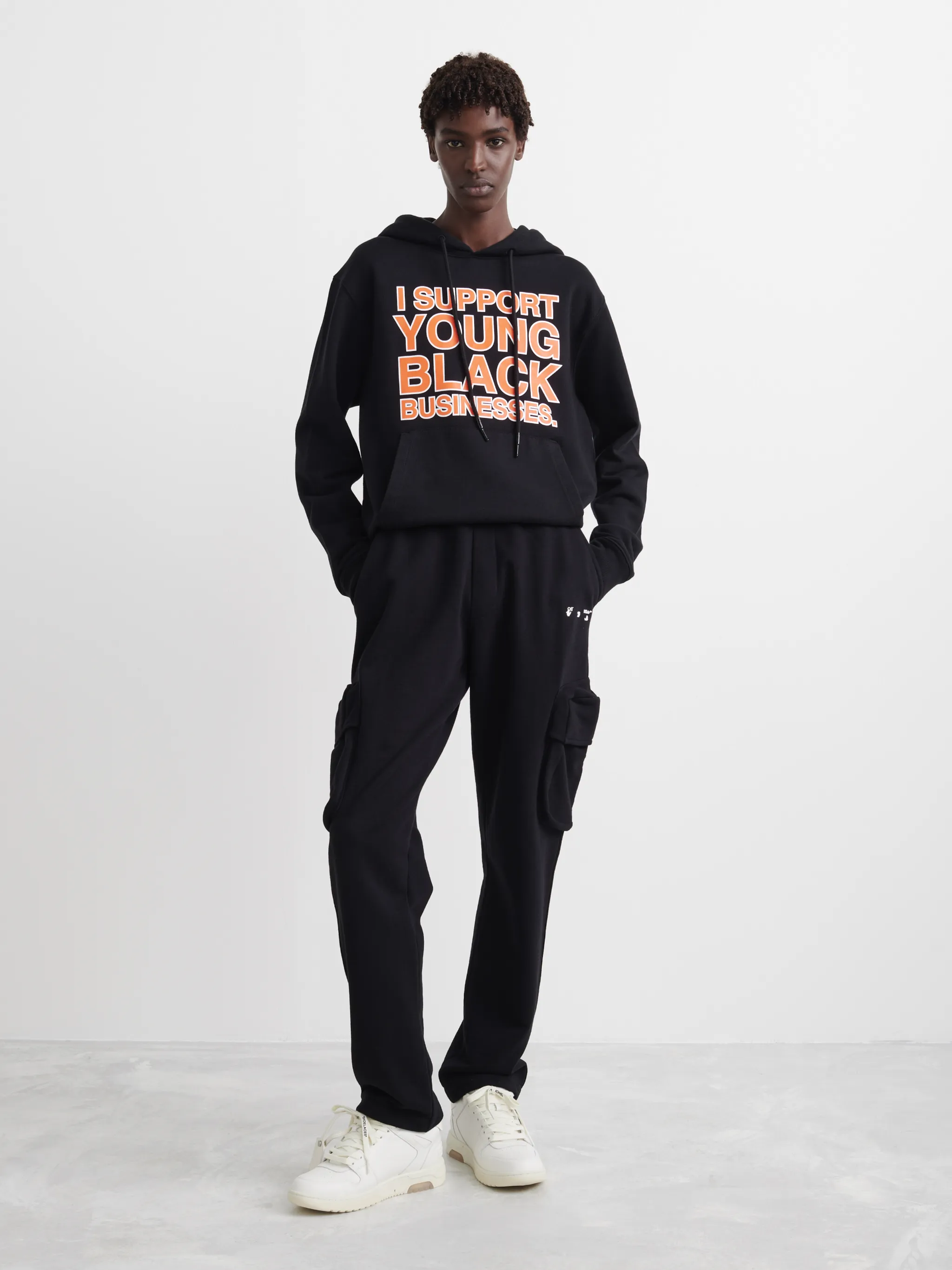 LOGO CARGO SWEATPANTS - Off-White™ Official Site