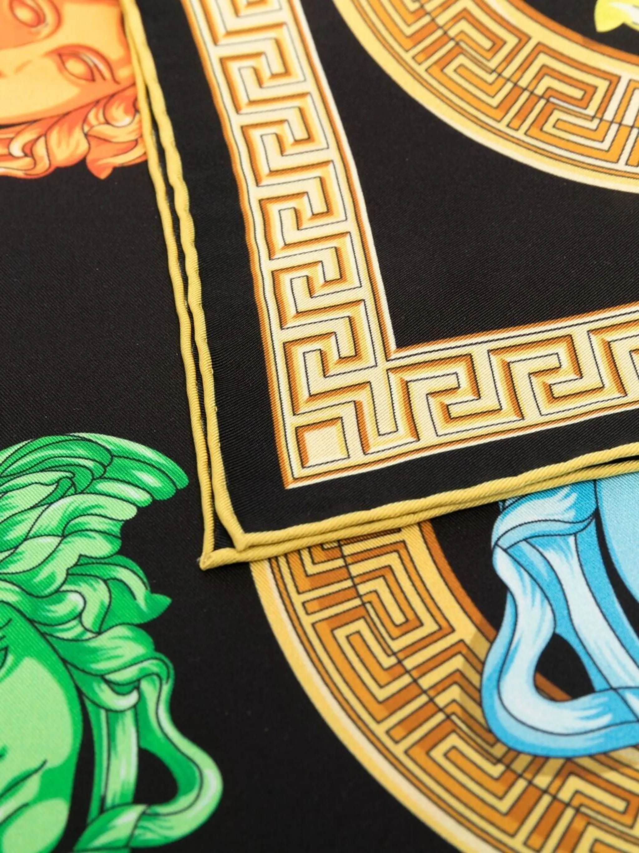 Versace Bandana Logo Versace Jeans Couture White V Emblem Garden